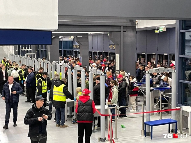 КХЛ, матч ЦСКА — «Локомотив»: репортаж из Ярославля - 15 октября 2025 ...