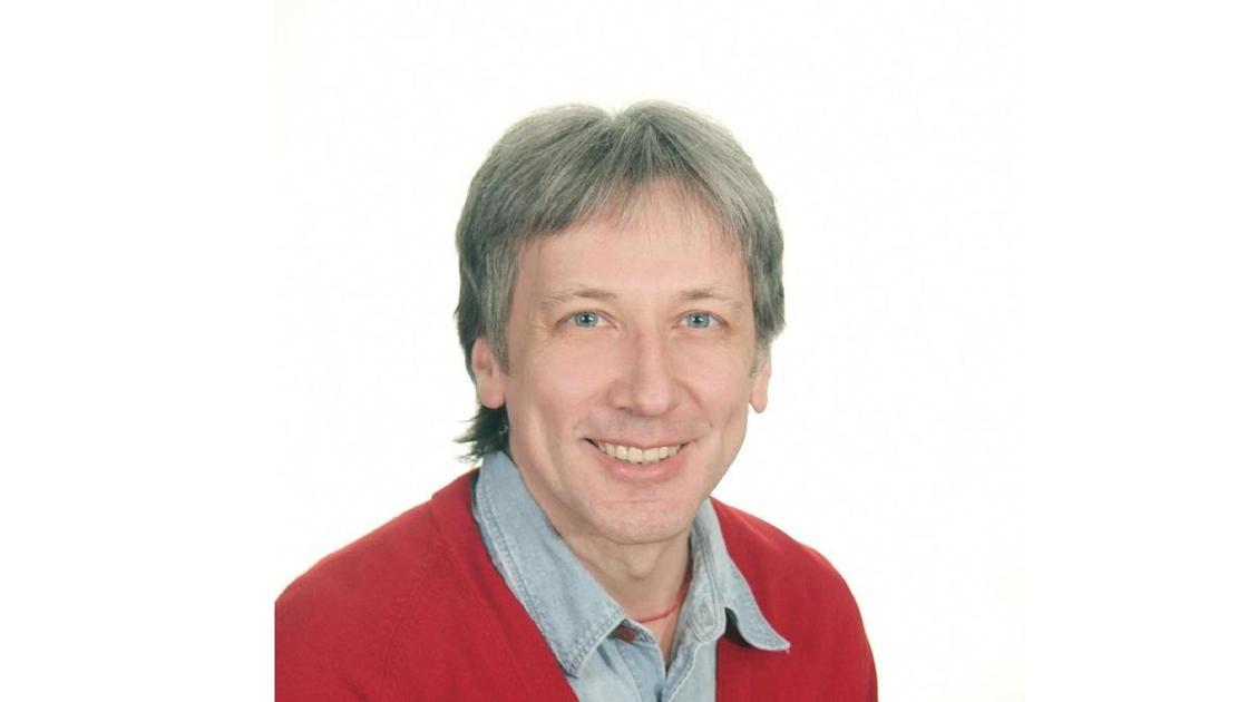 В РАМТе прощаются с актером и ведущим программы «Царь горы» Алексеем Веселкиным | StarHit (СтарХит)