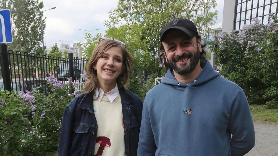 «Очаровательная хохотушка»: Лиза Арзамасова и Илья Авербух записали милое видео с подросшей ...