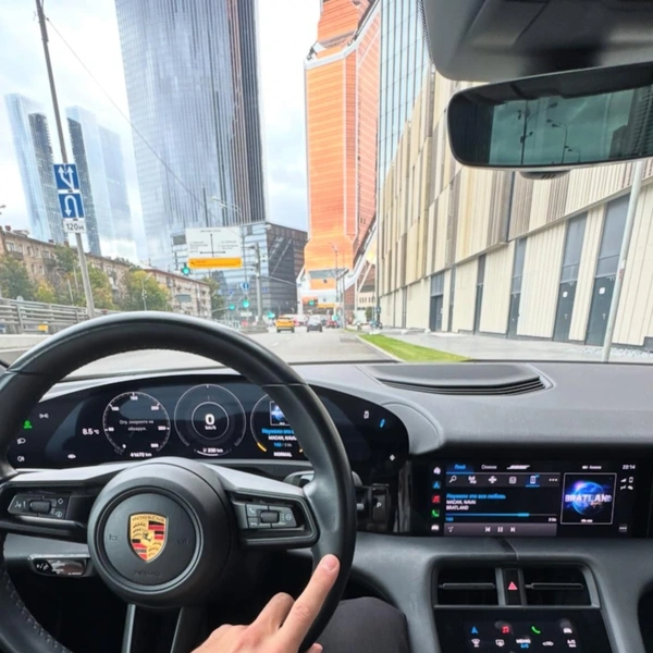 Звезда «ДОМа-2» Алексей Купин похвастался покупкой люксовой иномарки стоимостью более 13 млн ...