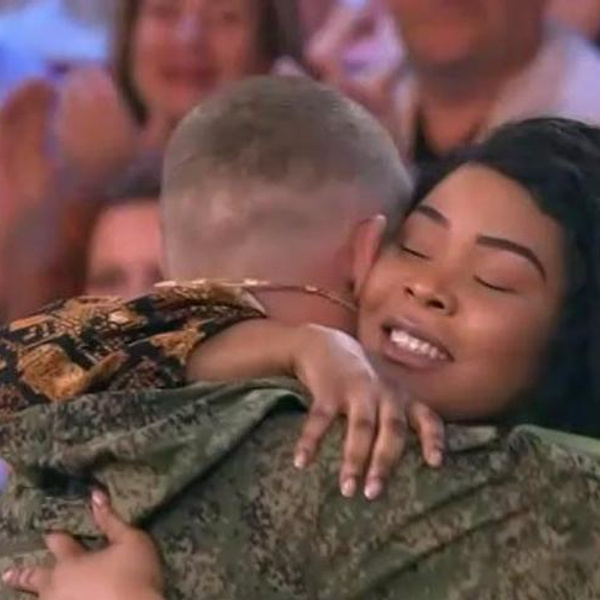 Вдова нигерийского принца три месяца ничего не знает о сыне, который ушел на СВО | STARHIT