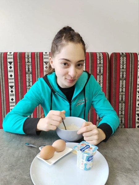 Девушку, похожую на пропавшую Анну Цомартову, заметили в Азербайджане: «Сказала, у нее проблема ...