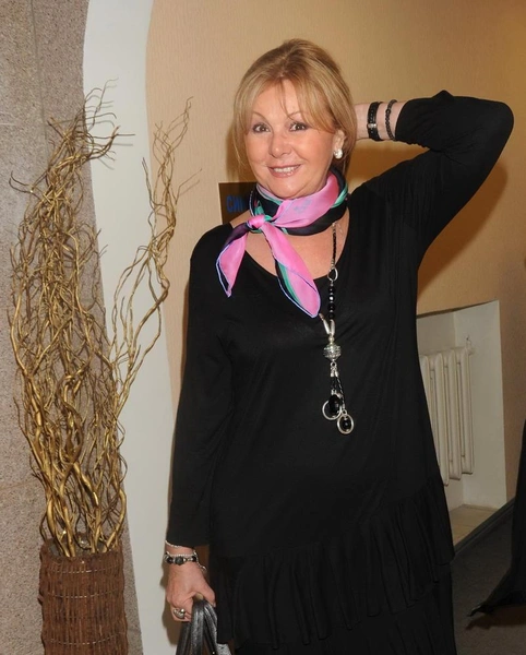 «Поняла, что на сцену больше не вернусь»: Наталья Селезнева о проблемах со здоровьем и ...