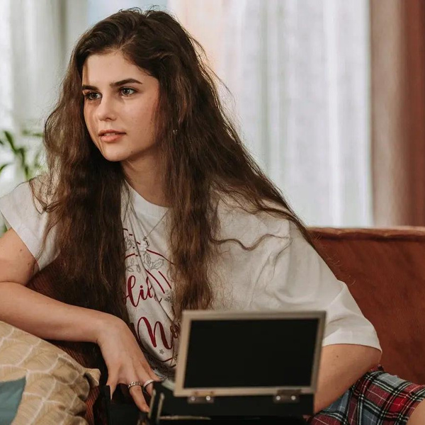 Веник откажется от Мальдив, а Соня вспомнит гота Васнецову: подробности «Папины дочки ...