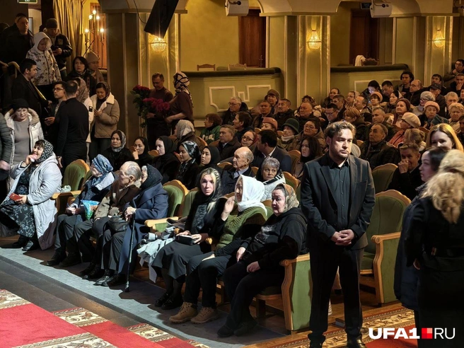Как проходит прощание с Фиданом Гафаровым в Уфе — онлайн-трансляция - 29 апреля 2025 | УФА1.ру
