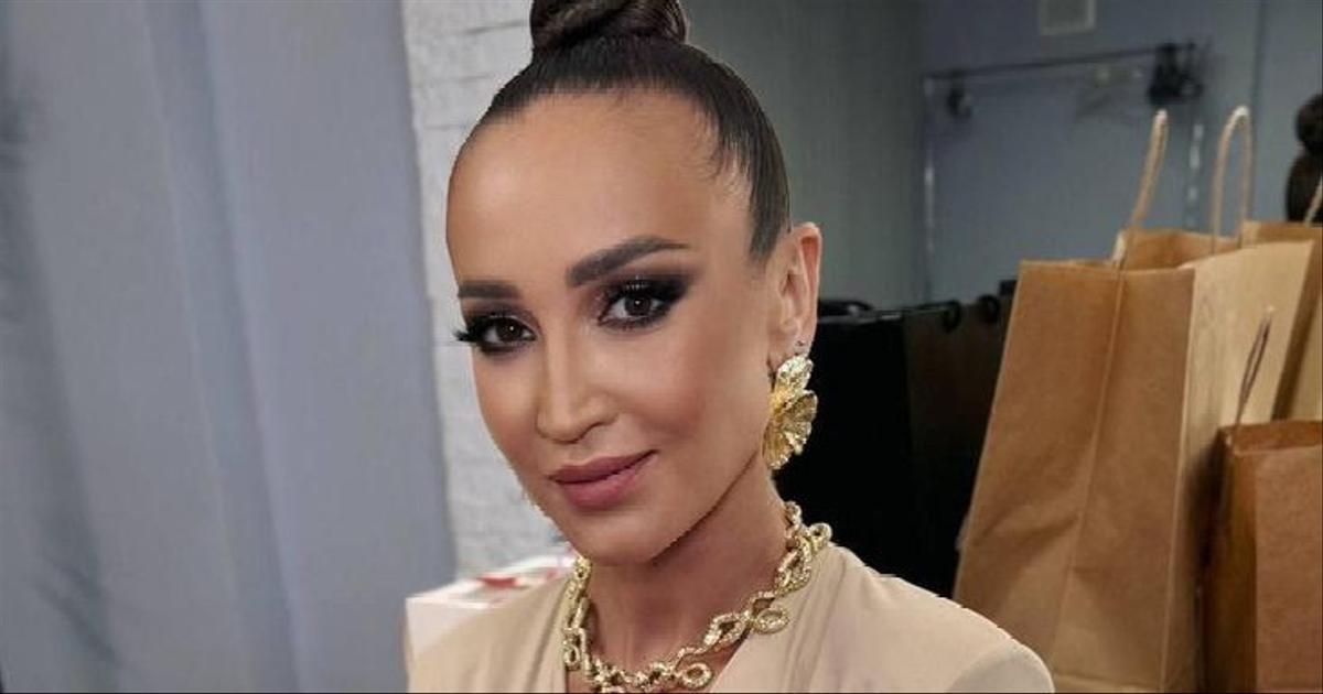 Ольга Бузова и Олег Майами слились в страстном поцелуе: видео 18+ | StarHit (СтарХит)