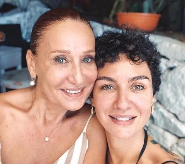 10 турецких звезд, для которых семья стоит на первом месте | theGirl