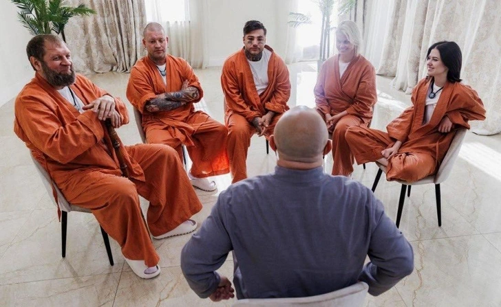 Анастасия Волочкова посылает личные фото Роме Желудю после проекта «Звезды под капельницей ...