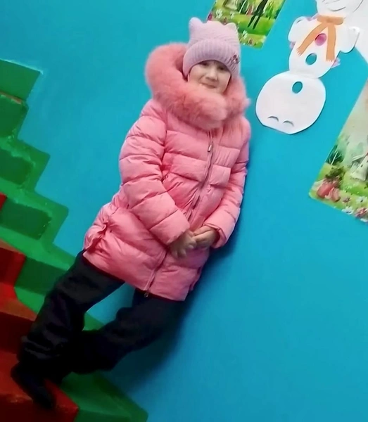 14-летняя Аня из села Юрьевка играла жертву, а сама помогала убийце, зарезавшему ее семью: «Мама ...