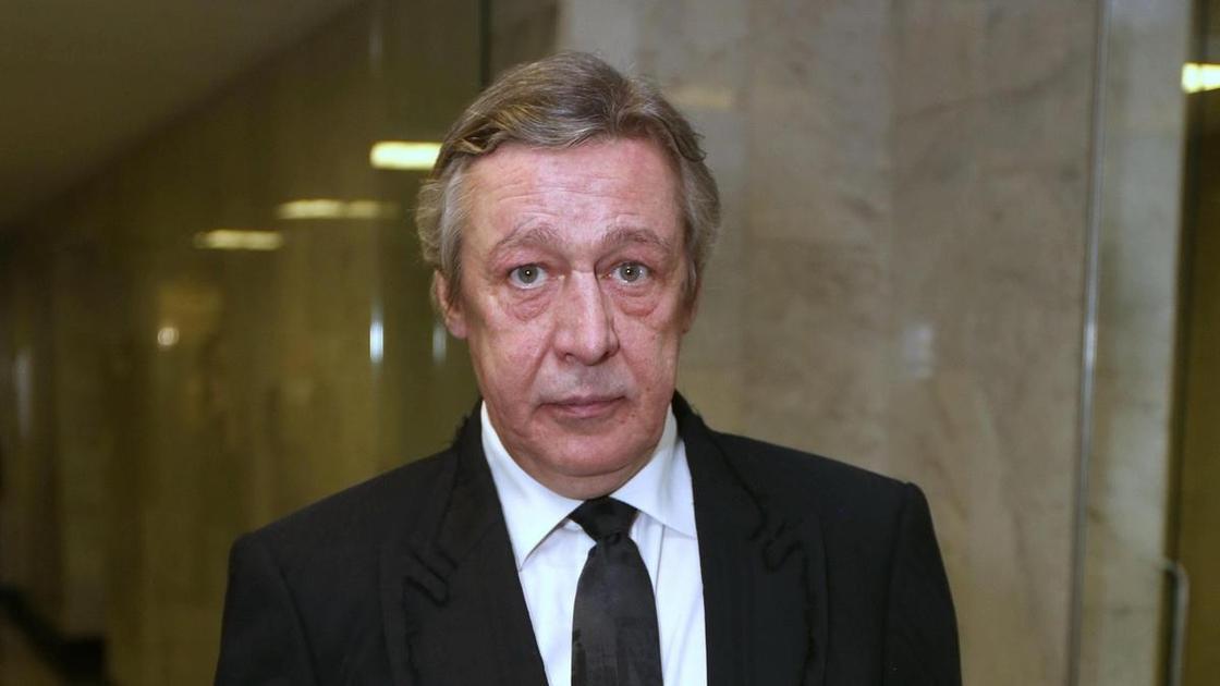 Михаила Ефремова официально представили на сборе труппы театра «Мастерская „12“ Никиты Михалкова ...