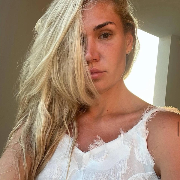 Пока наши мисс отстают, замужние дамы берут главные титулы: Екатерина Никитина победила на Mrs ...