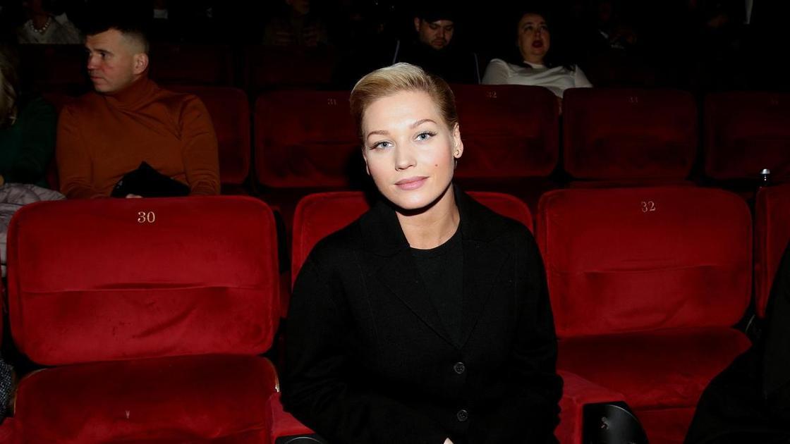 Ругалась с коллегами и просила менять сцены: Кристину Асмус выгнали со съемочной площадки ...