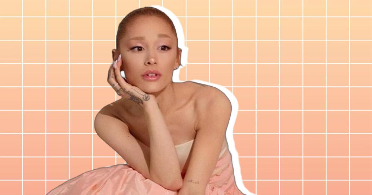 Ариана Гранде показала нежный блестящий макияж на зиму 2024/25 | theGirl