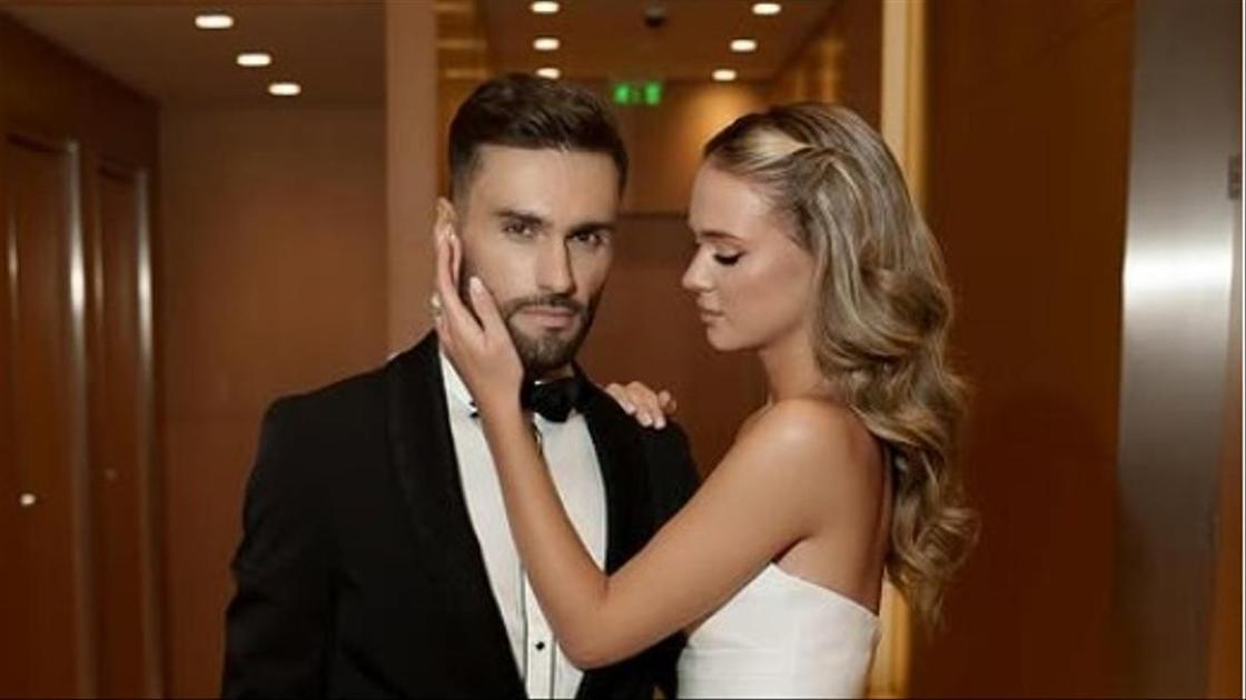 Слезы жениха, участники «Голоса» и «Евровидения» в гостях, клятвы: свадьба звезды шоу «Один в ...