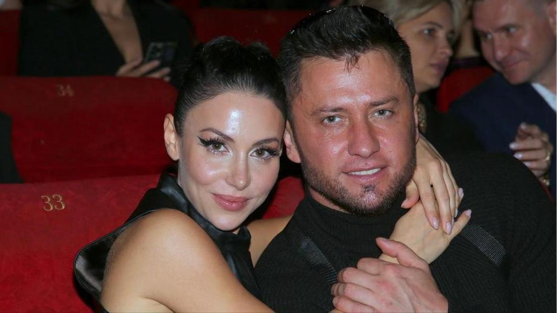 Павел Прилучный объяснил, почему Зепюр Брутян не снимается в кино: «Ей некогда, она постоянно со ...