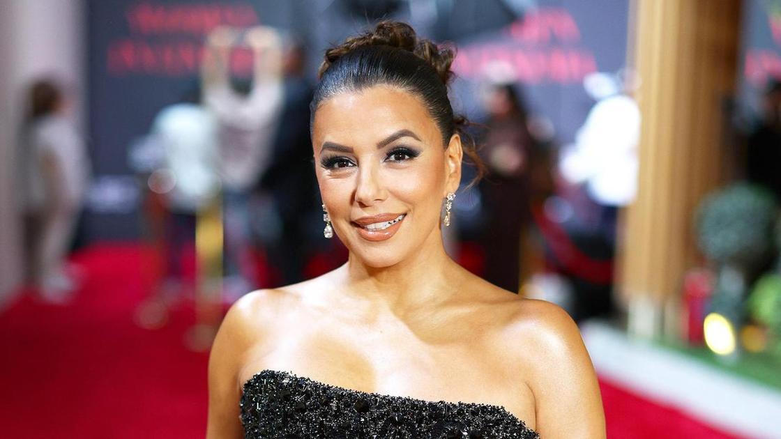 Рождение сына в 43, смерть первого мужа и измена второго. «Отчаянная домохозяйка» Ева Лонгория ...