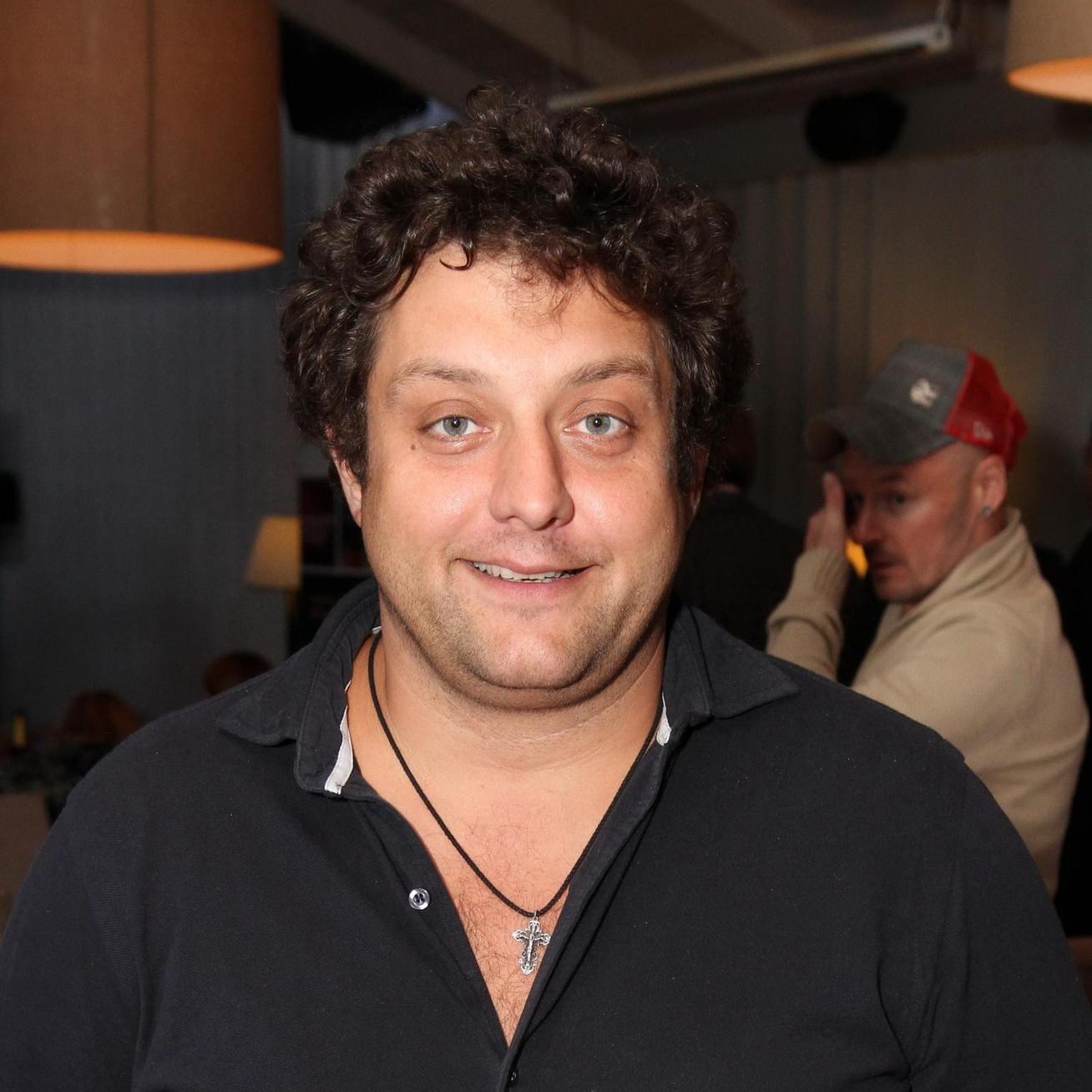 Канал СОЛНЦЕ (Москва), программа передач на сегодня, на завтра, на неделю - телепрограмма StarHit