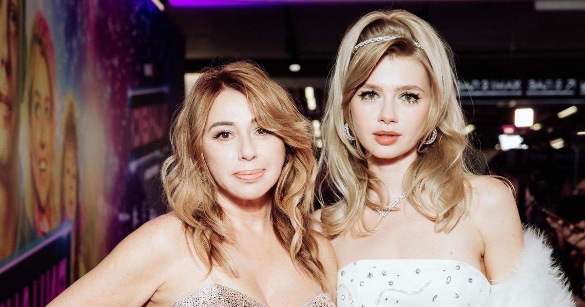 Звезда сериала «Комбинация» Уколова перенесла образ Апиной в реальную жизнь: «Начала ходить в ...