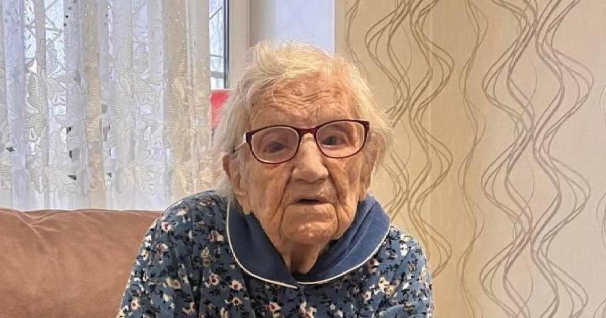 В возрасте 114 лет умерла старейшая жительница России Клавдия Гадючкина | StarHit (СтарХит)