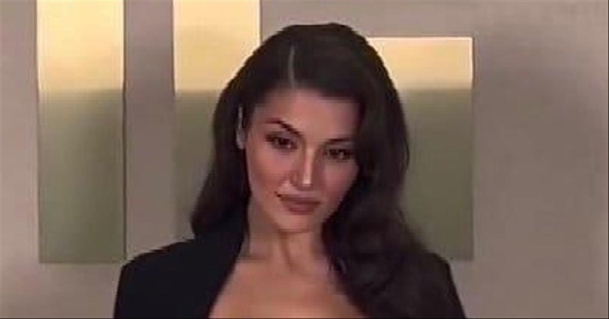 «Грудь живет отдельной жизнью»: Ханде Эрчел под огнем критики из-за микрокомбинезона на Неделе ...