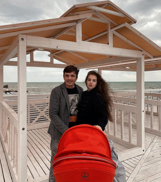 Евгений Кузин: «У меня сейчас нет машины, все оставил Артемовой» | STARHIT