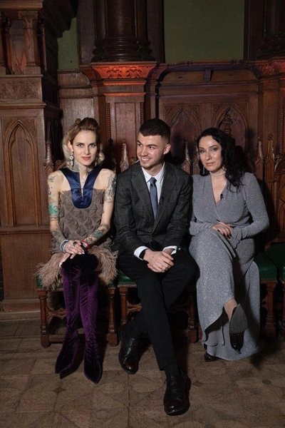 Работа в ломбарде, убийство мужа, скандалы на «Битве экстрасенсов». Все об Ангелине Изосимовой ...