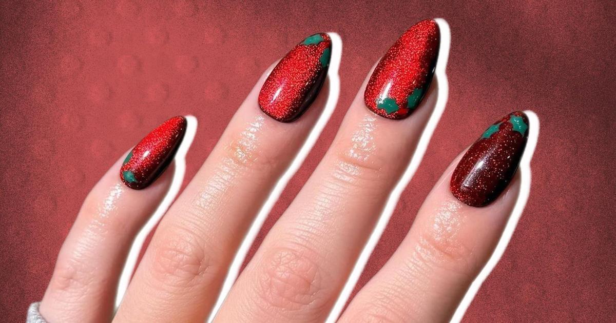Красный блестящий маникюр — самый стильный дизайн ногтей на зиму 2024/25 | theGirl