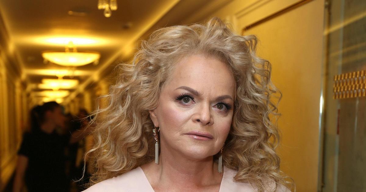 Покупатель просила у нее справку от психиатра: как Лариса Долина продавала квартиру в Москве ...