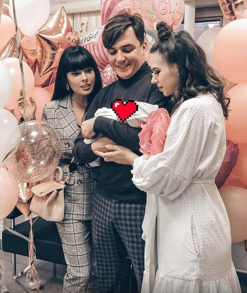 Евгений Кузин: «У меня сейчас нет машины, все оставил Артемовой» | STARHIT