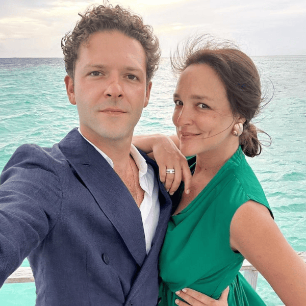 «Когда пупсик — лучший друг»: жена Константина Крюкова опубликовала фото с грудной дочерью | STARHIT