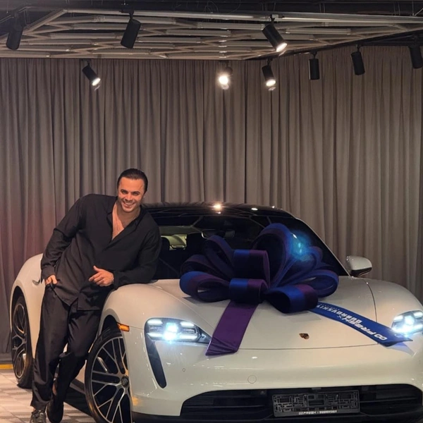 Звезда «ДОМа-2» Алексей Купин похвастался покупкой люксовой иномарки стоимостью более 13 млн ...