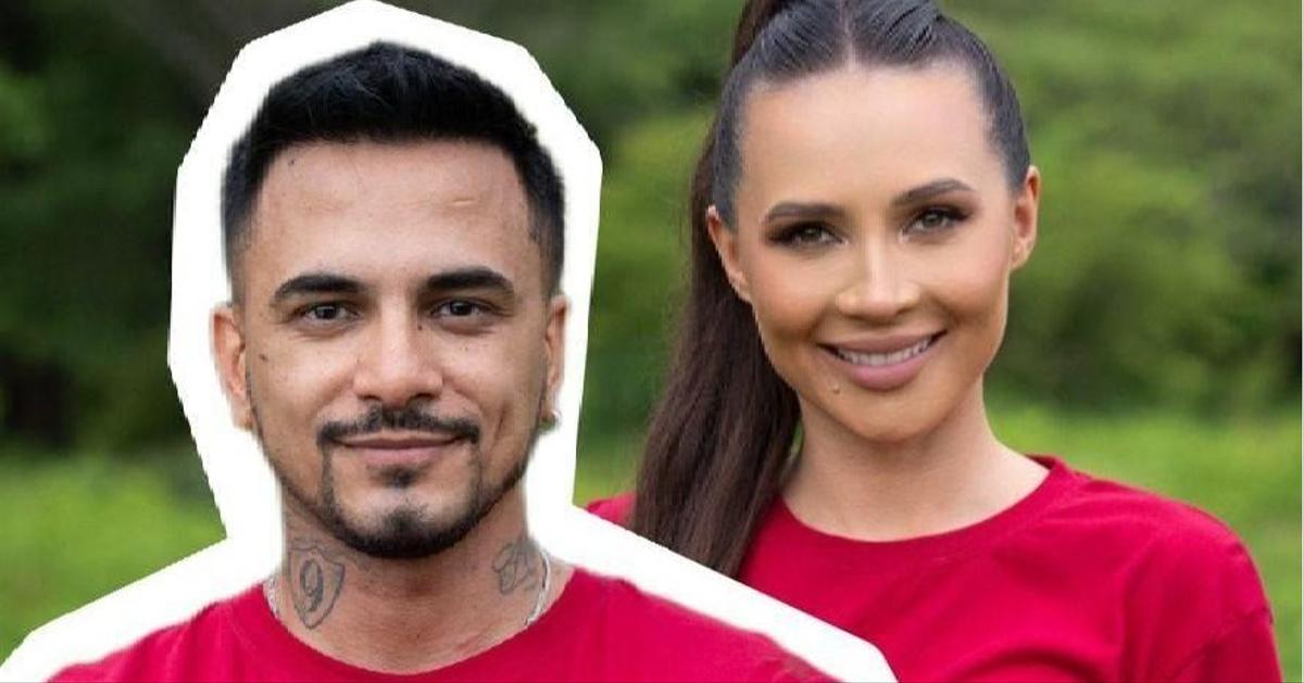 Прикасаются губами, словно слились в поцелуе: неоднозначные кадры Natan и Лерчек в «Звезды в ...