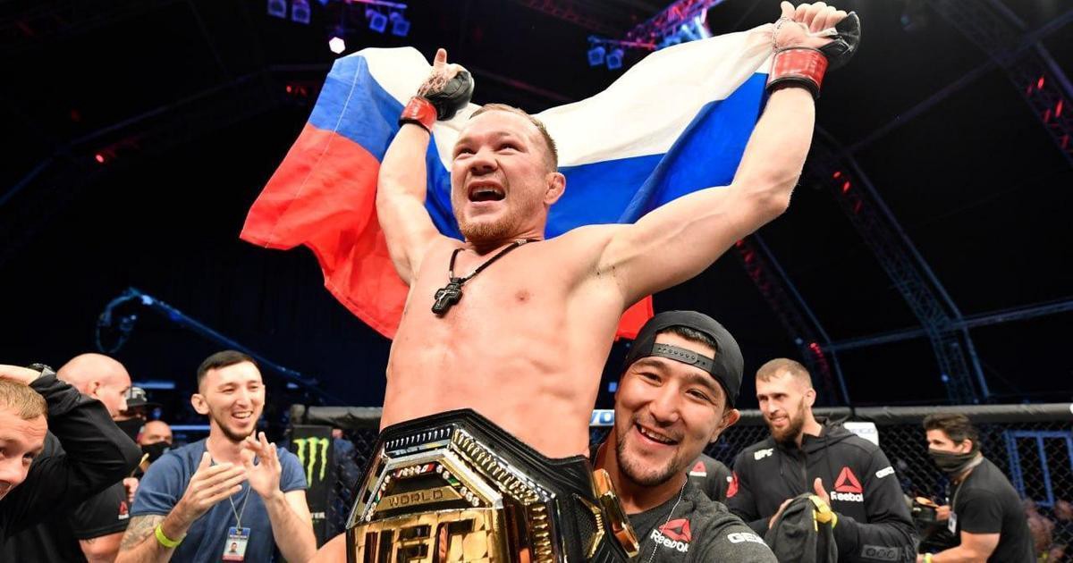 Российские бойцы UFC снова могут выходить на поединки с флагом страны ...