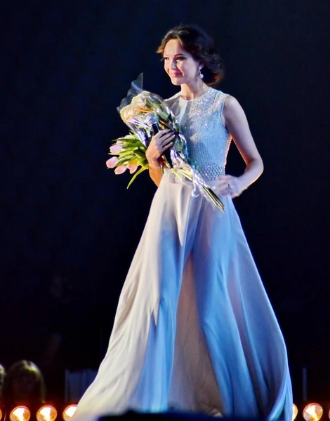 Первое интервью звездной пары: Аида Гарифуллина и Алексей Воробьев рассказали о роли ведущих ...