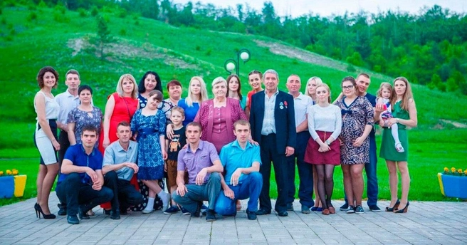 Как живет самая многодетная семья России, в которой 20 детей - 7 января ...