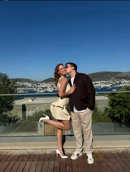 Сын Михаила Круга Александр составил брачный договор с женой, которую выбрал на «Давай поженимся ...