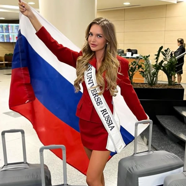 «Оживите ее кто-нибудь! Ей самой не стыдно?»: образы Анастасии Вензы на конкурсе «Мисс Вселенная ...