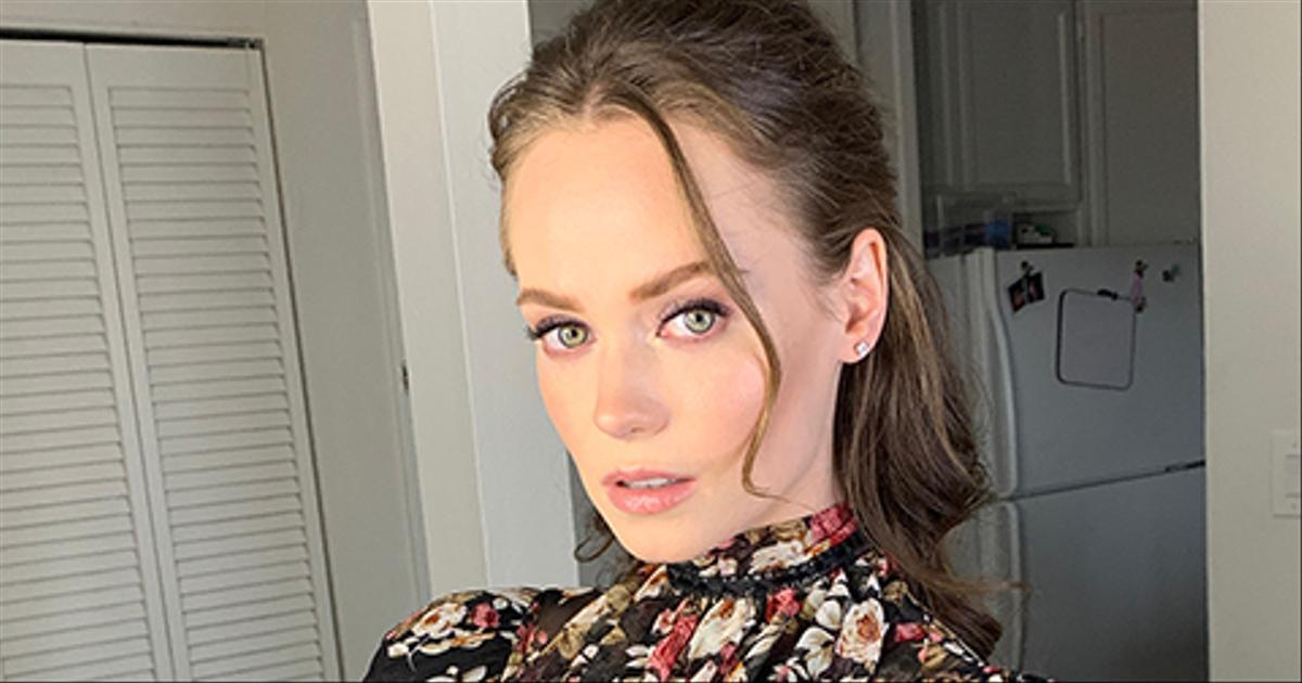 В платье с разрезами и серьгах-дождиках: Катерина Ковальчук примерила сексуальный образ ...