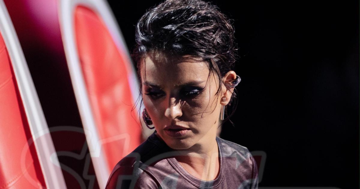 Первые фото Zivert на съемках шоу «Голос» после объявления о тяжелой болезни | StarHit (СтарХит)