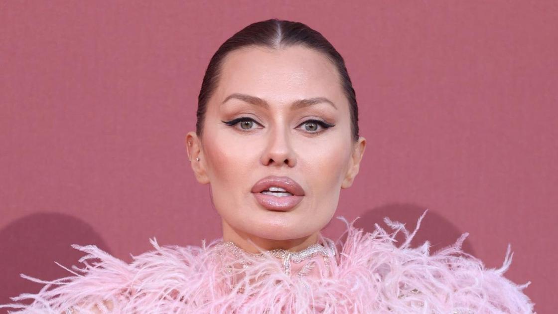 Прошлась по всем! Боня обозвала Стоуна щенком, Сысоеву слабенькой личностью, а дочь Успенской ...