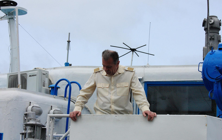 «Их поднимали много, при мне 15-20 тел, может быть, больше»: годовщина трагедии теплохода ...