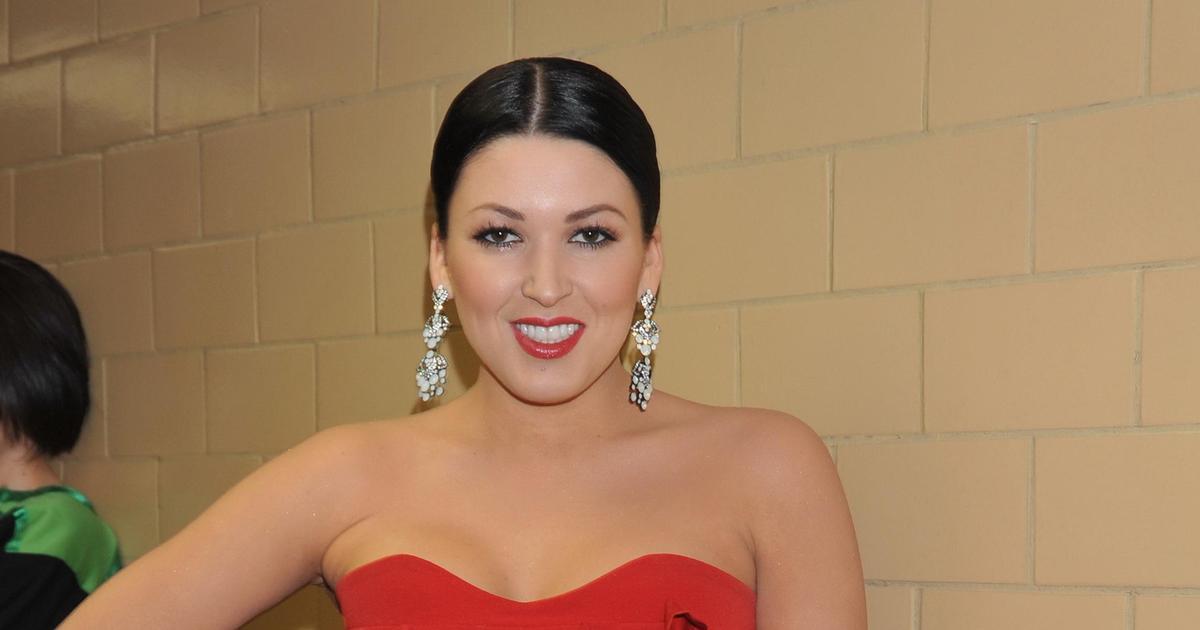 «Мои!»: Ирина Дубцова умиляется романтическими снимками сына с Тоней Худяковой | StarHit (СтарХит)