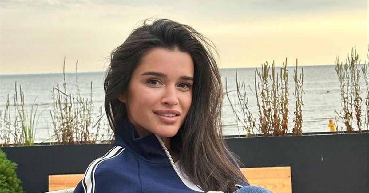 Бородина: «Учитель ставила к доске, говорила: «Вы в «Детском мире» одеваетесь, а ей вещи из ...