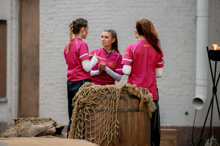 «Меня поддерживает молодая дочь»: Мельникова появилась в шоу «Форт. Возвращение легенды» с мужем ...