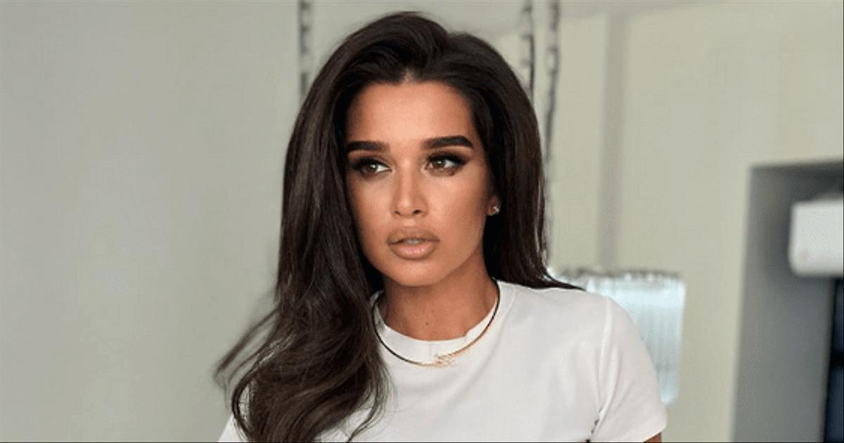 «Ревела, как ребенок»: Бородина опубликовала фото со слезами перед недолгой разлукой с ...