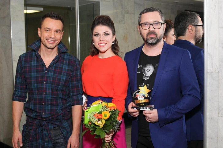 Три брака, выстрел в голову и попытка отнять дочку у жены. Солист «Дискотеки Аварии» Алексей ...