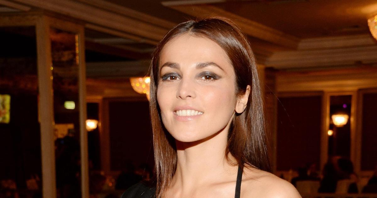 Счастливые танцы мужа, маленькое национальное платье для дочки: как близкие навещали Сати ...