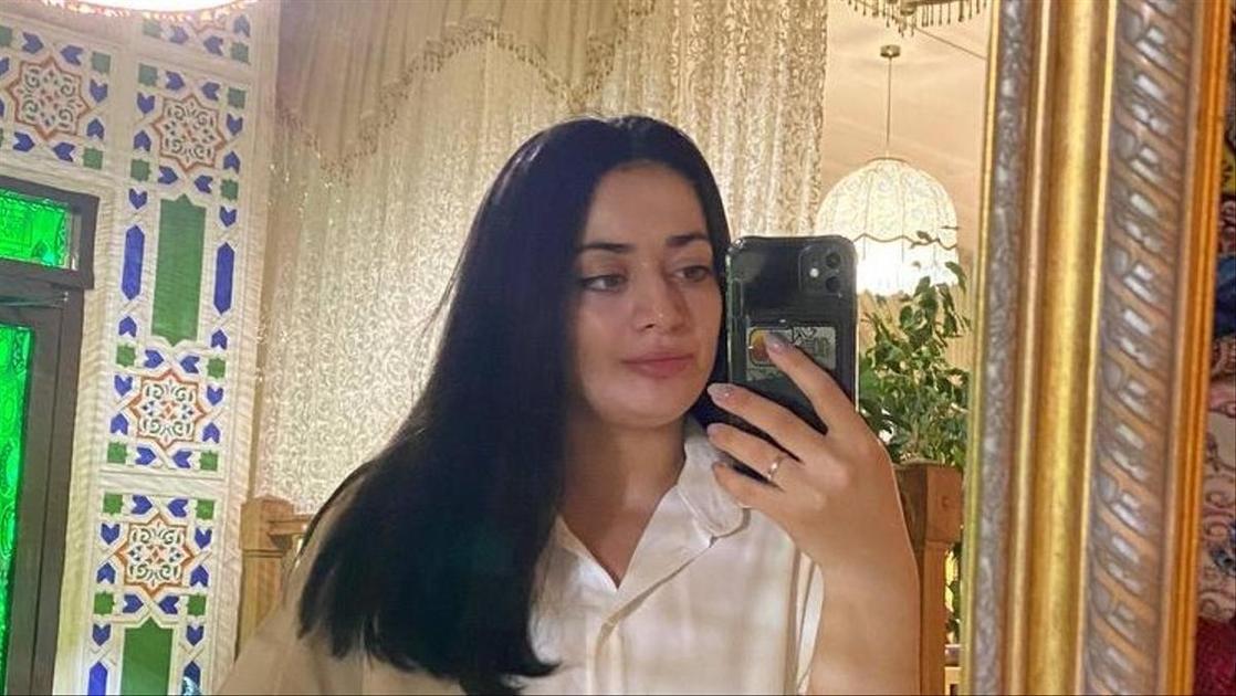 Блогер Нармин вспоминает о погибшей падчерице: «Плачу, скучаю, очень жду ее сообщения… Ясмина ...