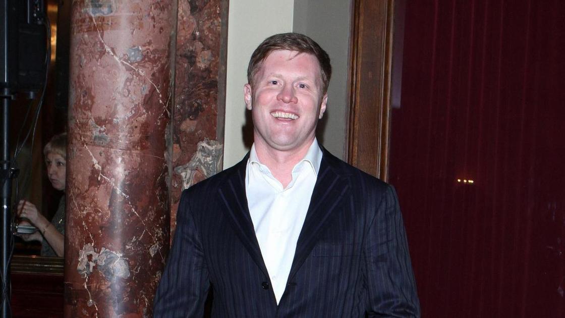 «Фонбет» подал в суд на Сергея Анохина и требует с него 100 миллионов рублей | STARHIT