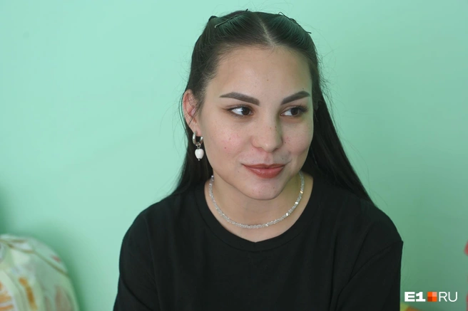 Екатеринбурженка выносила и родила тройню, две из девочек — близняшки - 16 августа 2025 | Е1.ру